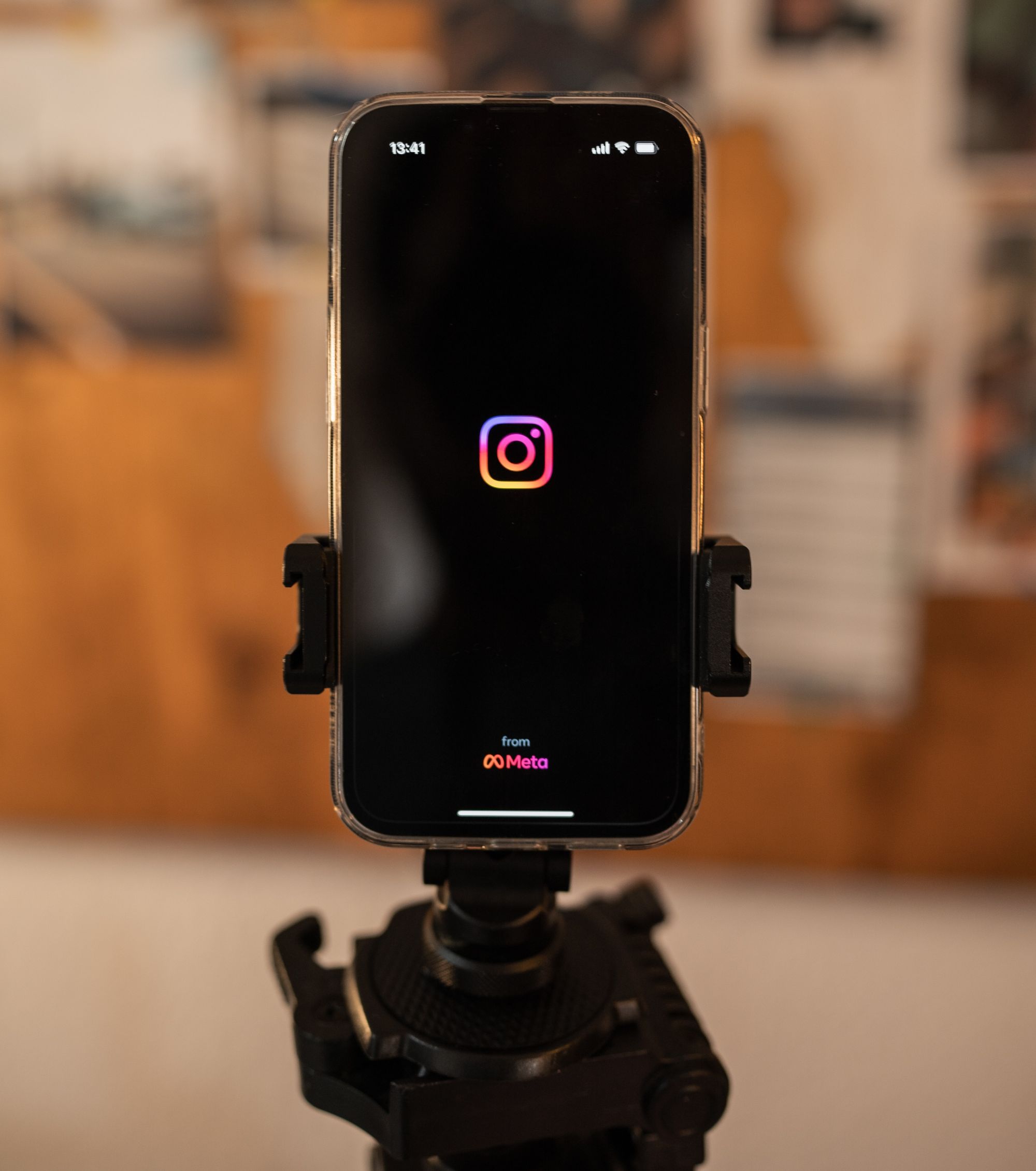 Cum funcționează algoritmul Instagram - SocialWeb.ro